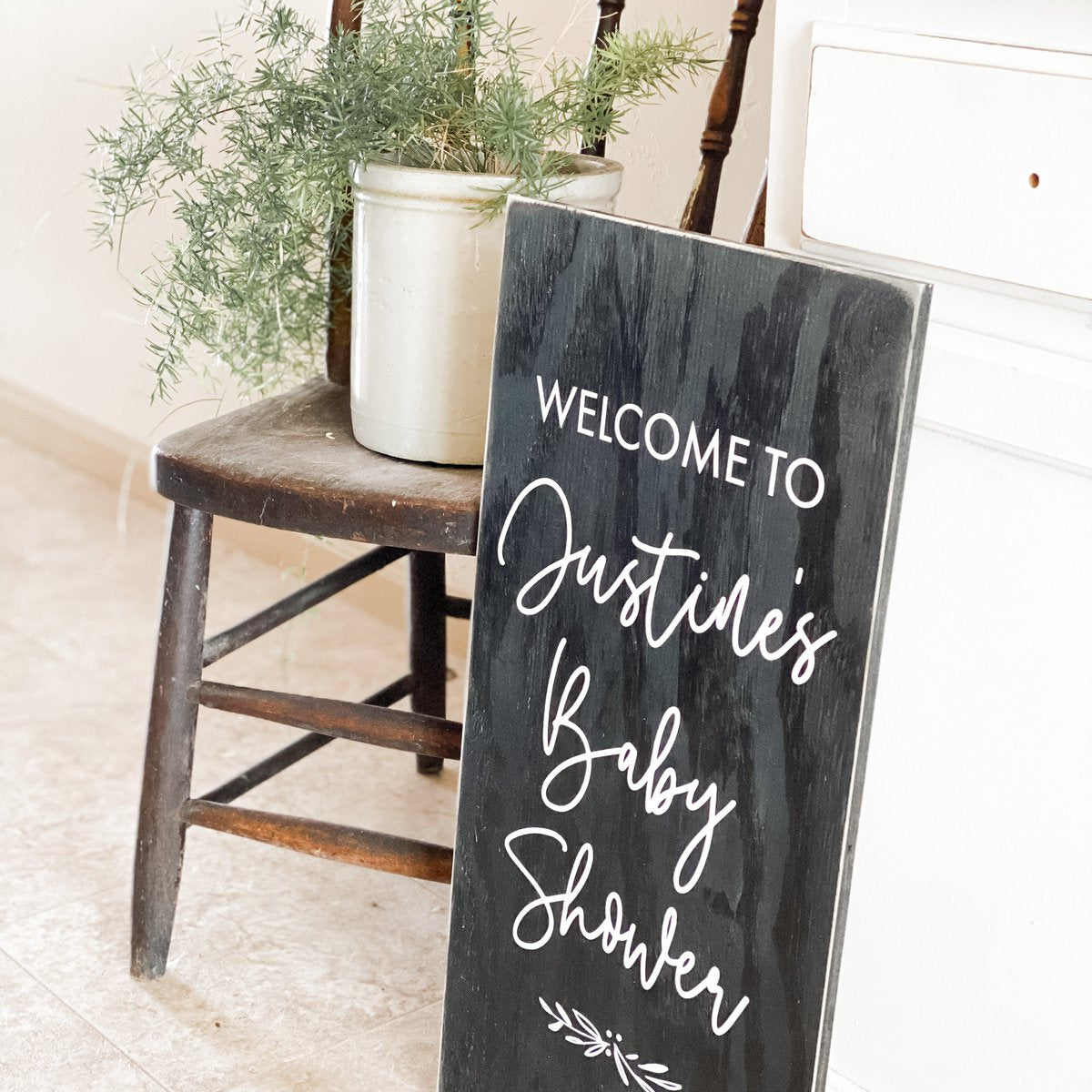 How to Make a Wood Sign with a Cricut and Vinyl — Craft-e-Corner