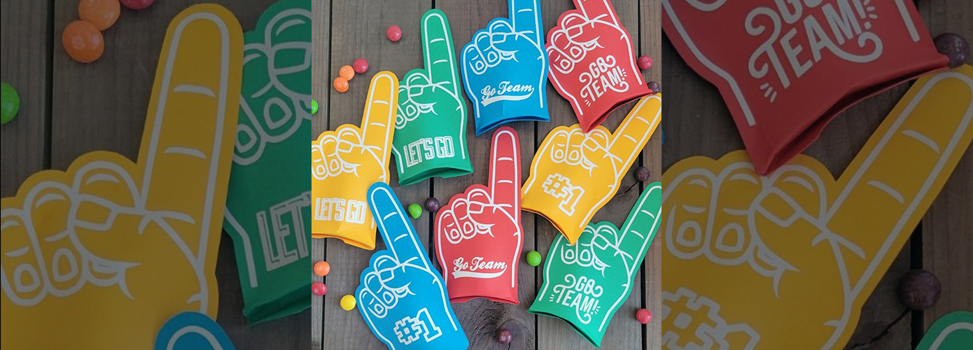 DIY Foam Finger Treat Holders for Game Day — Craft-e-Corner